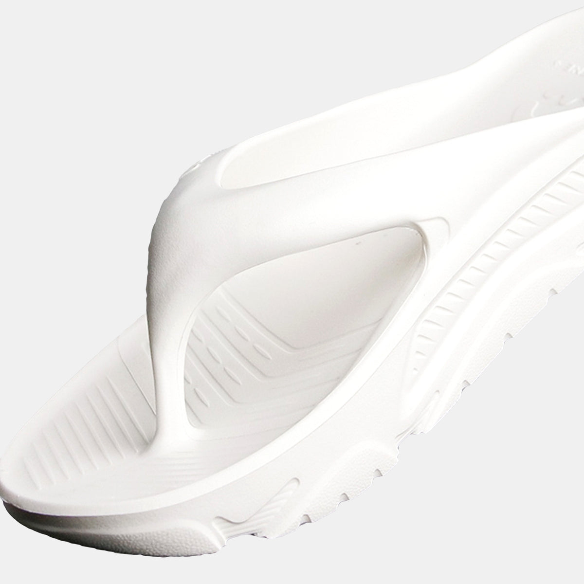 Freeworld Australia Recovery | Unisex Bio-Thong White